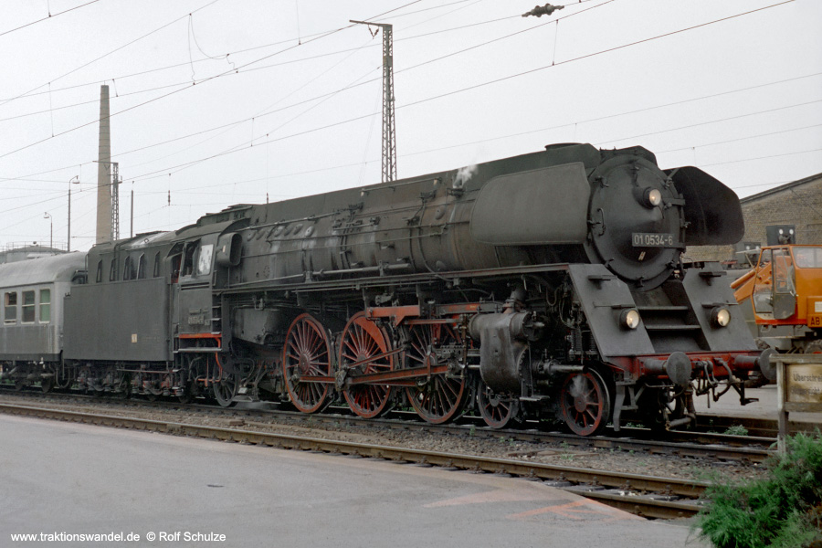 Traktionswandel.de/Die 01.5 in Bebra/Bild 30